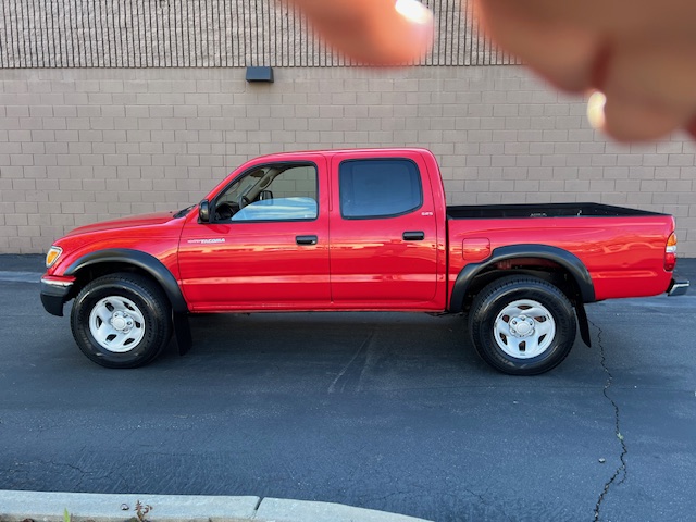2004 TOYOTA TACOMA PRERUNNER – Continental Auto Sale